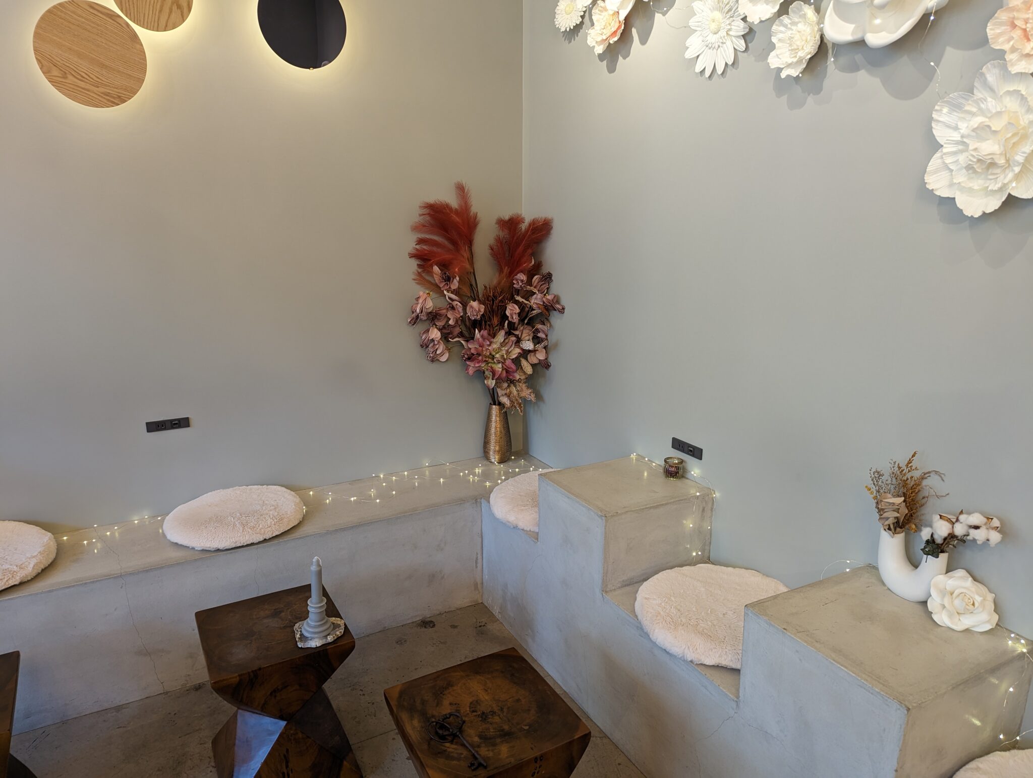 【大阪・茨木】「monoGRAM studio cafe（モノグラムスタジオカフェ）」 パフェにチョコレートスイーツが味わえるドライフラワーカフェ | よっしー@関西グルメの食べ歩き三味