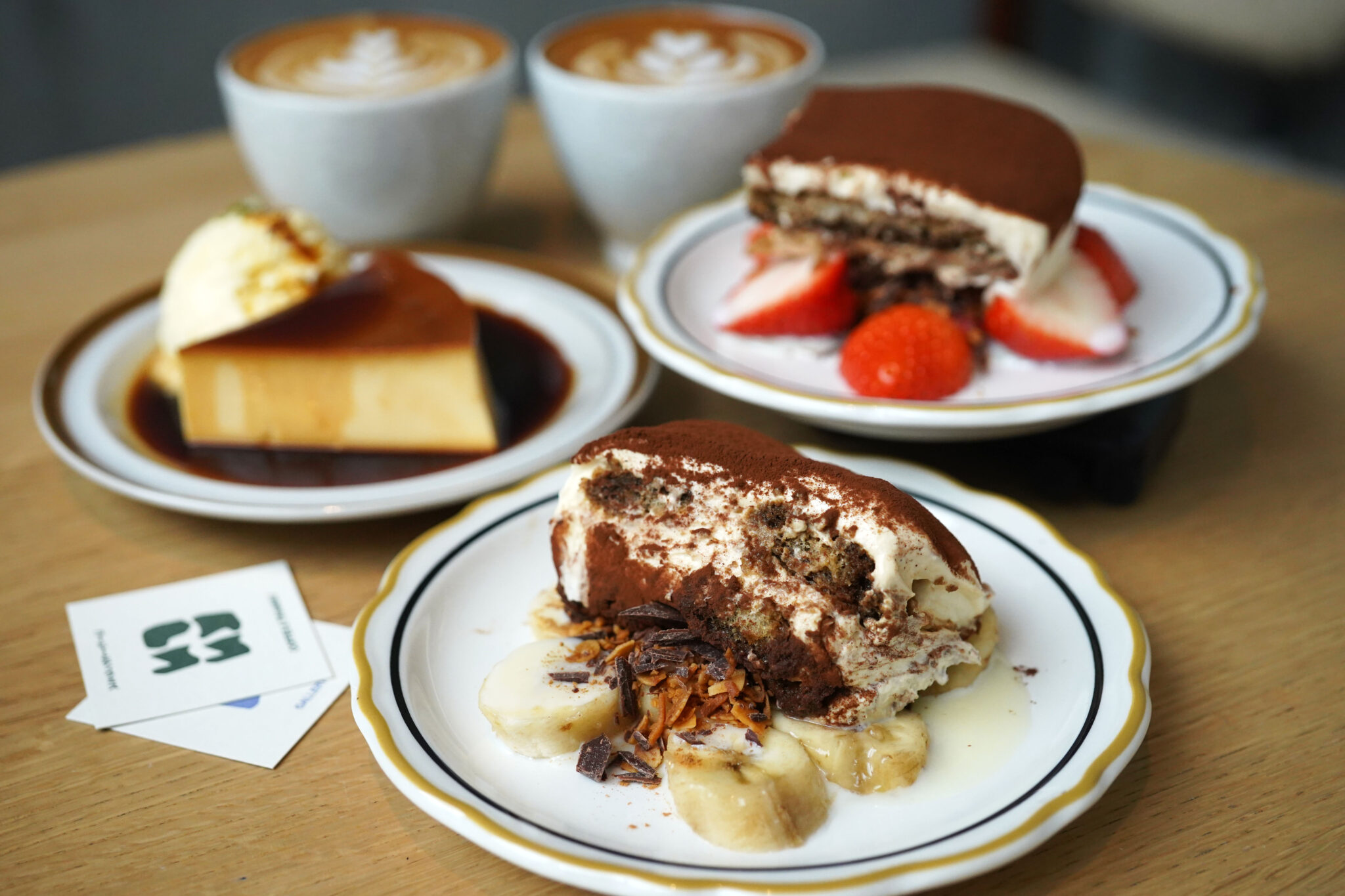 【大阪・玉造】「PASS COFFEE（パス コーヒー）」無機質で開放感たっぷりな空間で絶品ティラミスが味わえる人気カフェ姉妹店 | よっしー ...