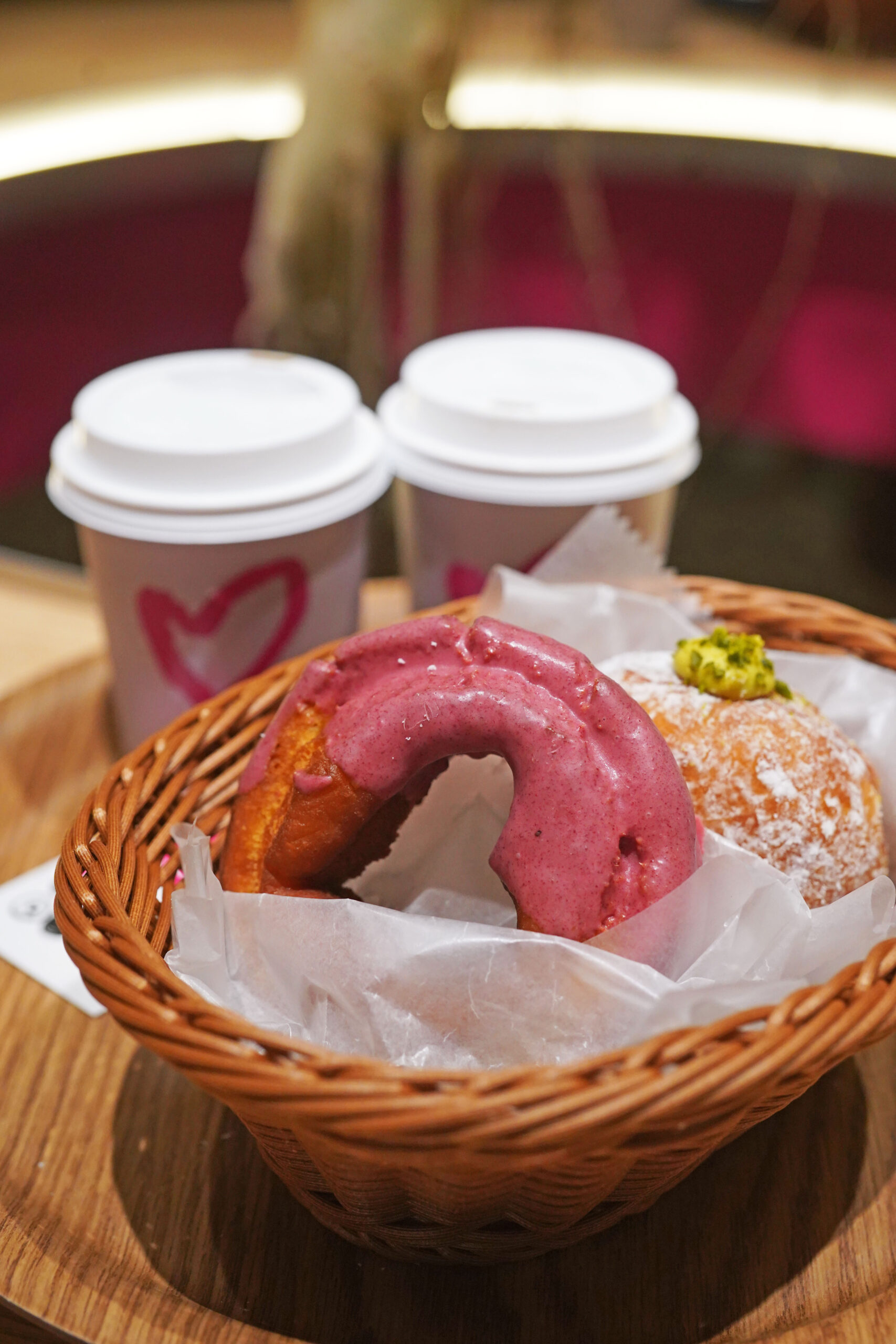 【大阪・梅田】「We love donut×TAKAGI COFFEE ホワイティうめだ店」国内小麦100％使用、長時間低温熟成もっちり生地のドーナツが8時から味わえる | よっしー@関西 ...